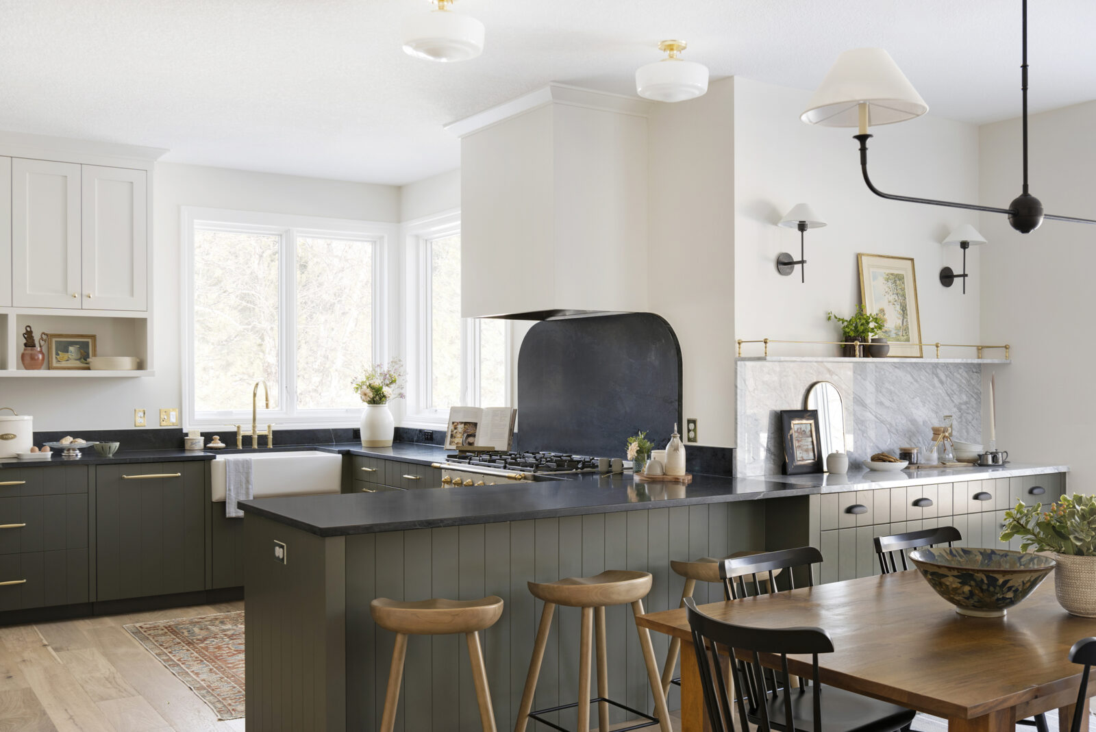 Vent Hood Shapes: Discovering Popular Styles - cottageandkey.com